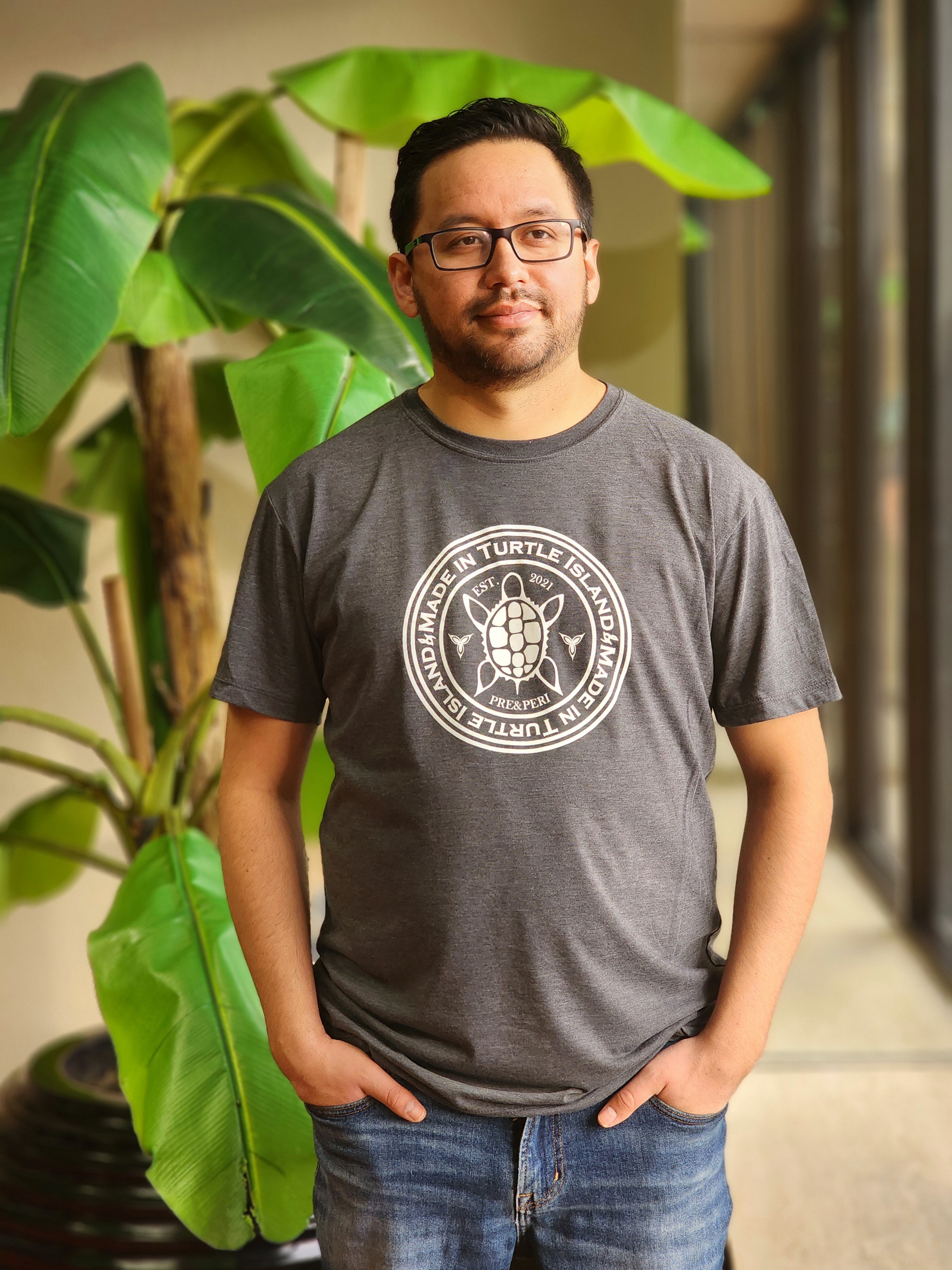 Made in Turtle Island Heather T-Shirt – ᐋᓃᓐ aaniin